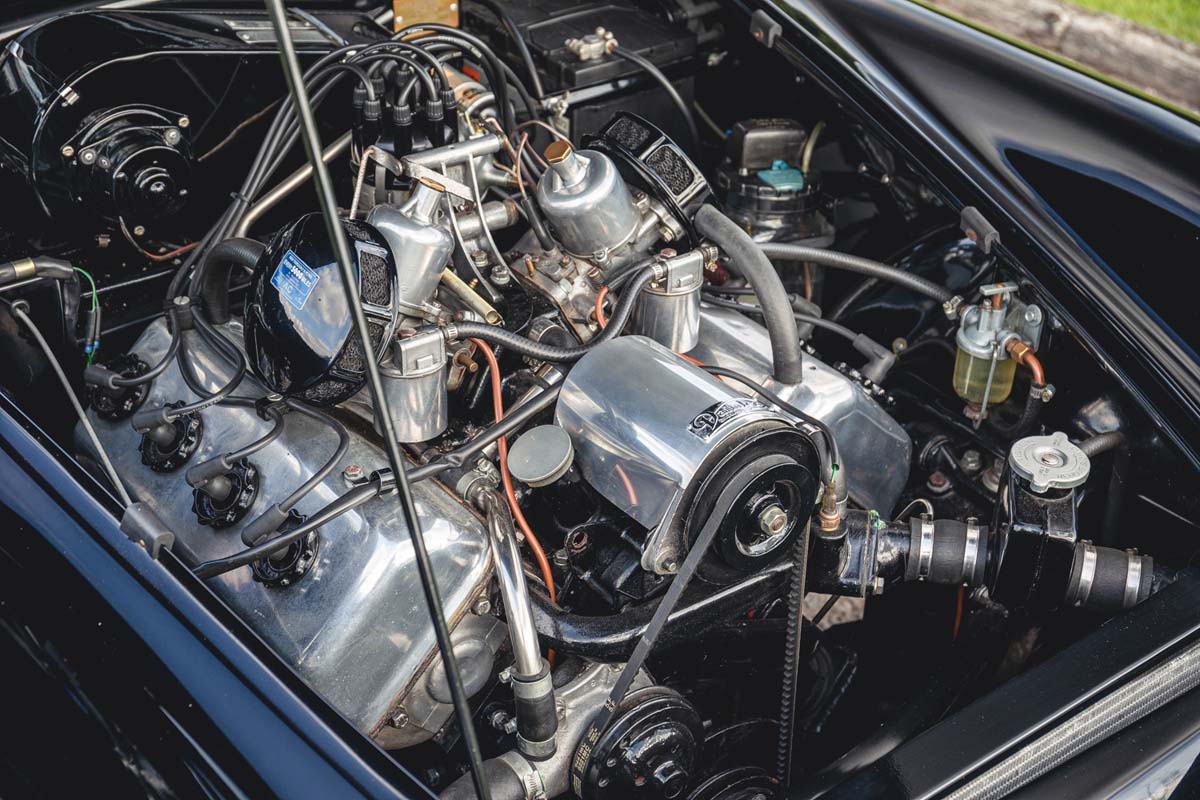 DAIMLER SP250 GOING TO AUCTION IN UK - JUST CARS